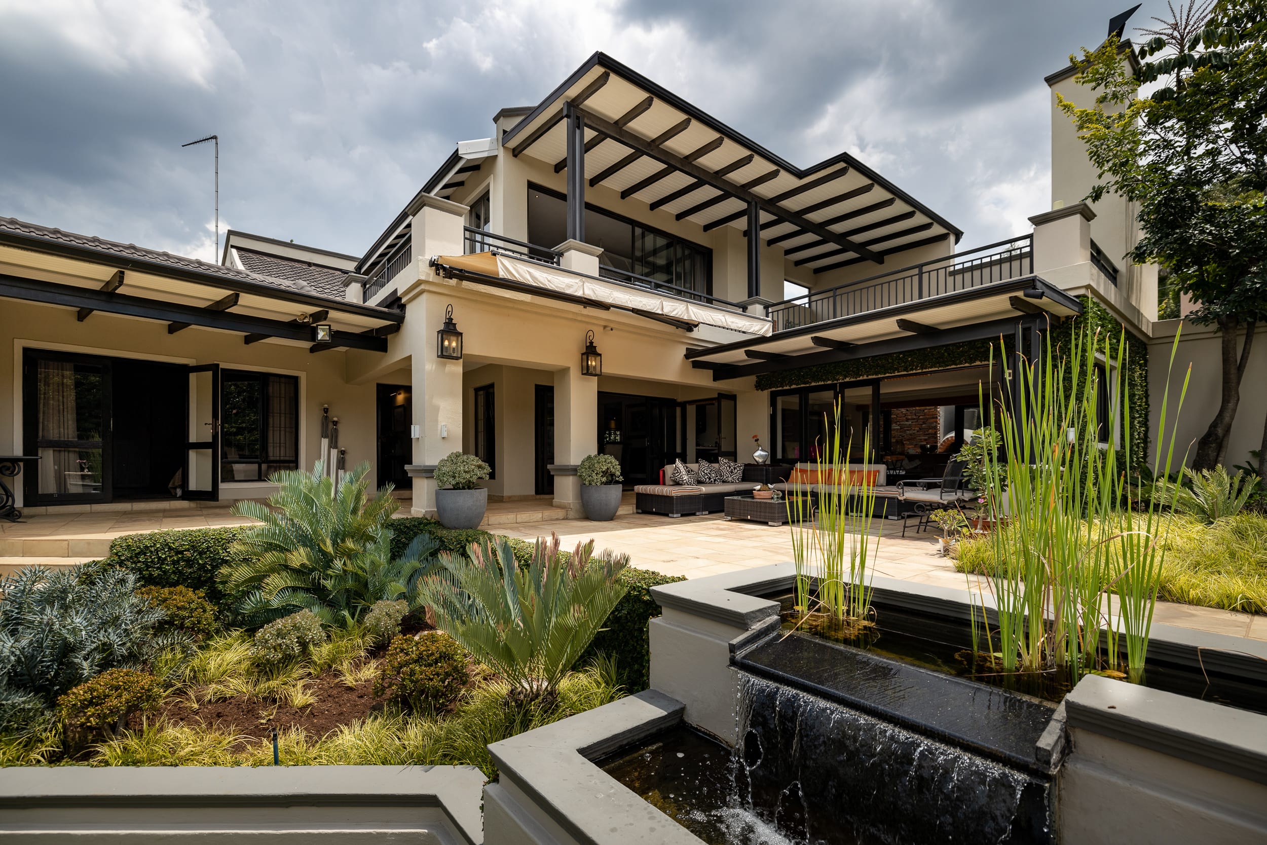 PROPERTY SHOWCASE MARCH - Property Investors Forum